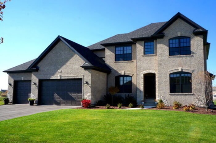 5 Design Ideas Using Black Soffit and Fascia | Rollex